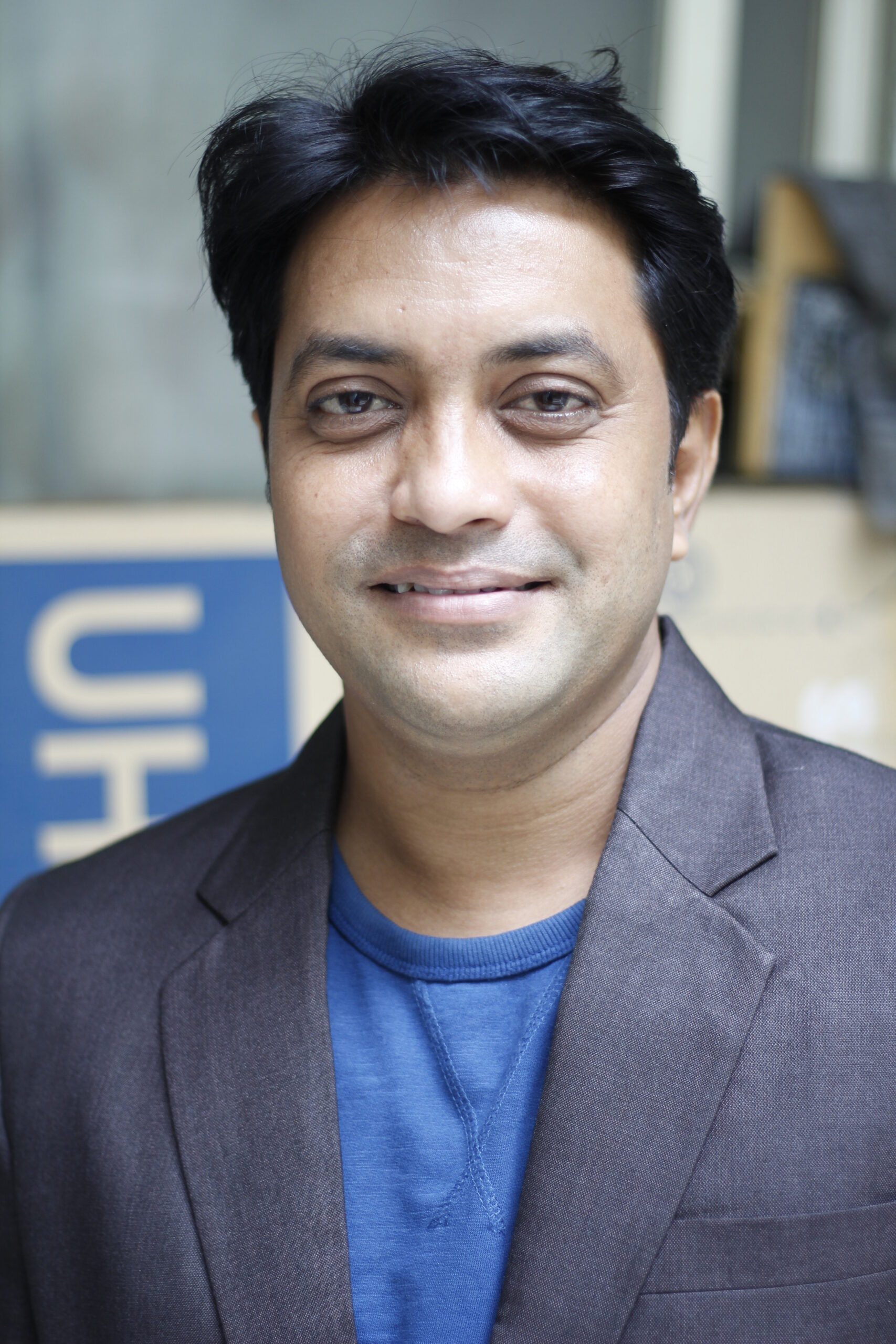 Desk Of Founder – Swrna Rajhans Chairty Trust
